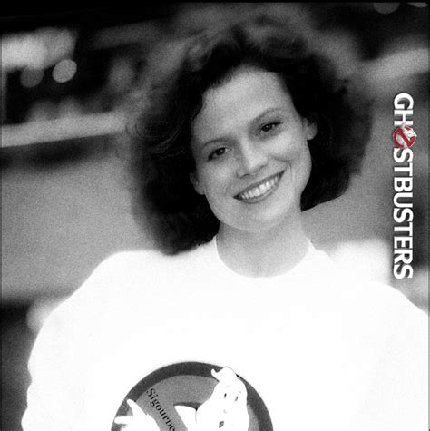 Sigourney Weaver Pagefan Have A Sexy Friday Everyone Sigourneyweaver Facebook