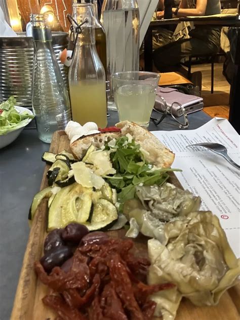 Franco Manca Victoria Tortoisepath United Kingdom 🇬🇧