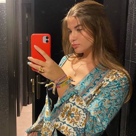 𝗣𝗮𝗹𝗼𝗺𝗮 𝗙𝗹𝗼𝗿𝗲𝘀 paloma fz Threads Say more