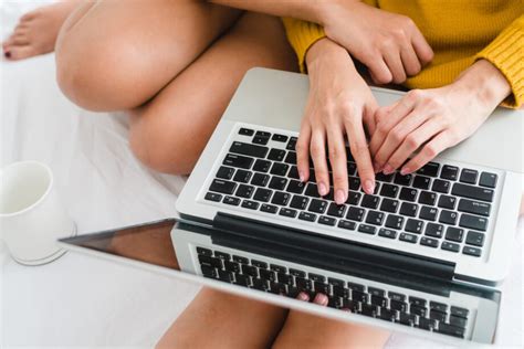 The Rise Of Online Sex And Relationship Support Kinkly Straight Up