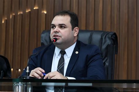 Deputado Roberto Cidade é autor do PL que institui a Carteira de