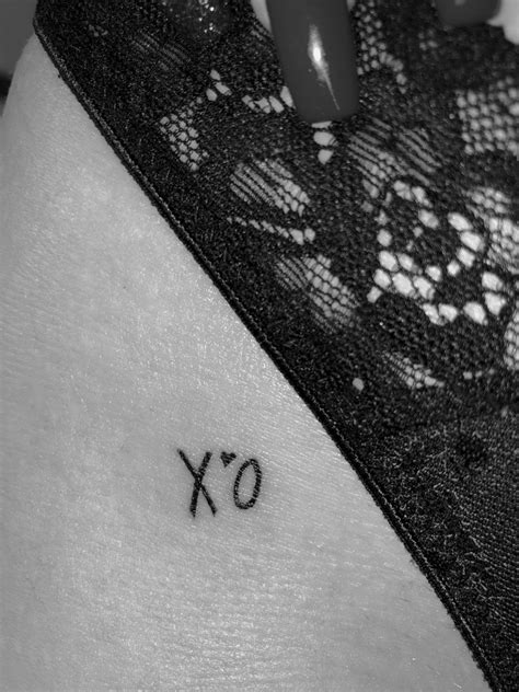 Xo Tattoo Theweeknd Xo Tattoo Tiny Tattoos Simplistic Tattoos