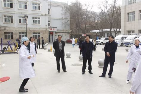 甘肃省第二人民医院庆祝国际劳动妇女节系列报道（二） 有趣！省二院举办女职工穿衣接力赛喜迎“三八”国际劳动妇女节 新闻动态 甘肃省第二人民医院