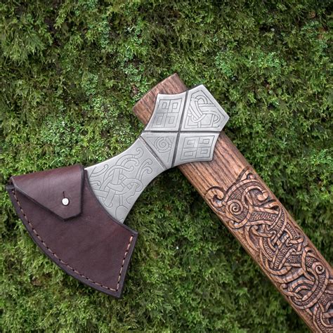 The Mammen Bearded Axe Skullvikings