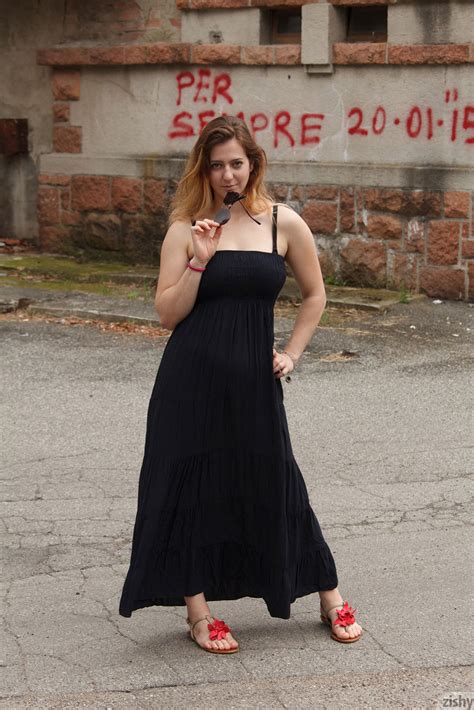 Sera Rossini Pictures 40 Images