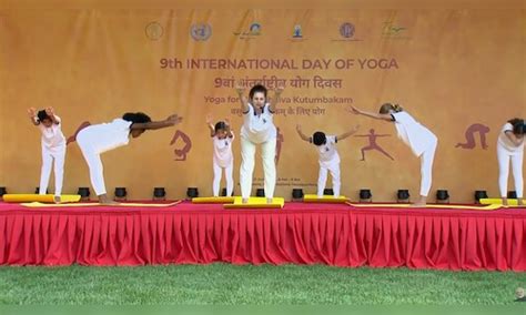 Pm Modi Led Yoga Session At Un Headquarters Sets Guinness World Record