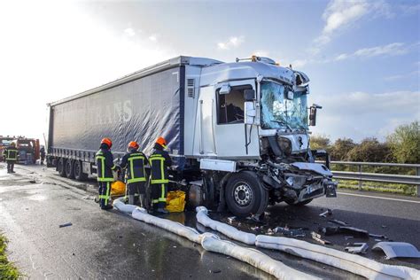 Accident Sur La Rn 10 12 Km De Bouchons Circulation Sur Une Voie Et