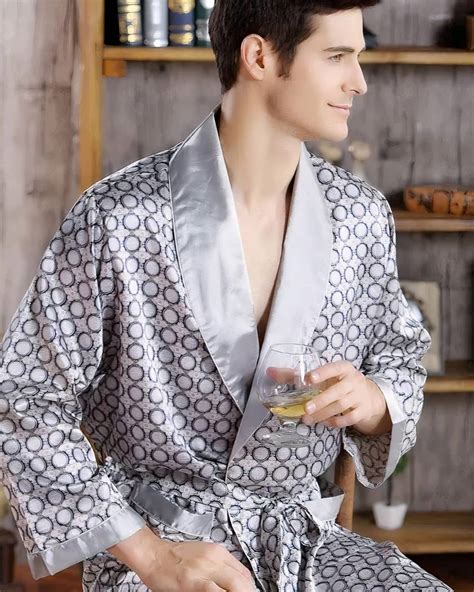 Robe De Chambre Satinée Et Légère Pour Homme Mille Et Une Nuisette