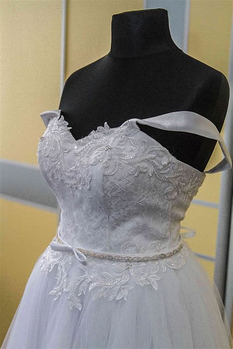 Predám Svadobné šaty Svadobné Oblečenie