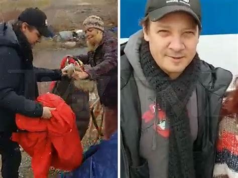 Sean Mcvays Insanely Hot Gf Hits Maui In Bikini