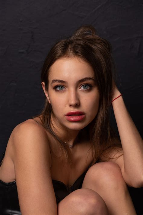 Фотосессия в Москве Портретный фотограф Цены и услуги