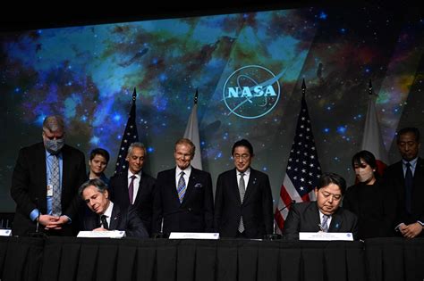 U S Led Moon Exploration Project Cannot Succeed Without Japan NASA Says The Japan Times