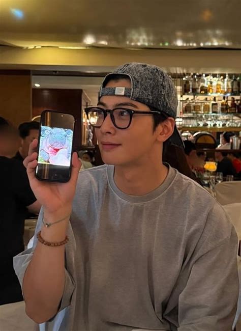 제가 정치인인가요임영웅 Dm 시비에 침묵 콘서트서 입 열까 헉스