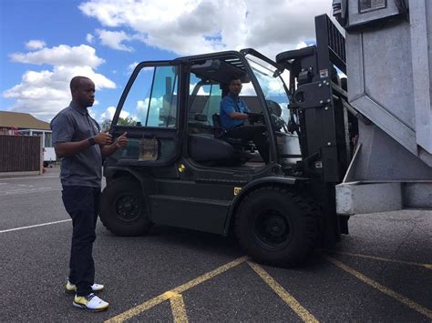 Dvids News Navsup Fleet Logistics Center Sigonellas Elrt Supports