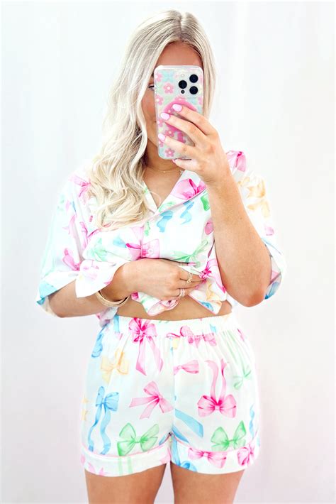 1315 White Bowknot Print Buttoned Shirt High Waist Shorts Pajama Set