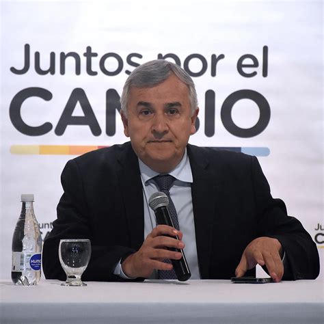 Una Periodista Publicó Una Selfie En La Que Se Observa De Fondo Un