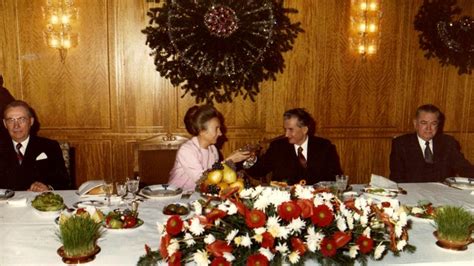Ce mânca Nicolae Ceaușescu de Revelion Dacă lipseau de pe masă era vai și amar