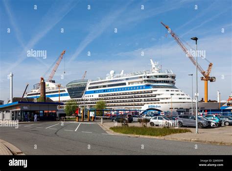 Kreuzfahrt Schiff Aida Diva In Der Werft Lloyd Werft Bremerhaven