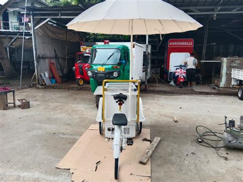 Gerobak Sepeda Etalase Warna Putih PAPIP CO ID CUSTOM YOUR IDEA