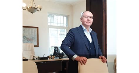 Станишев ще спасява БСП от Нинова ще разбужда съпротивителните сили на конгреса Обновена