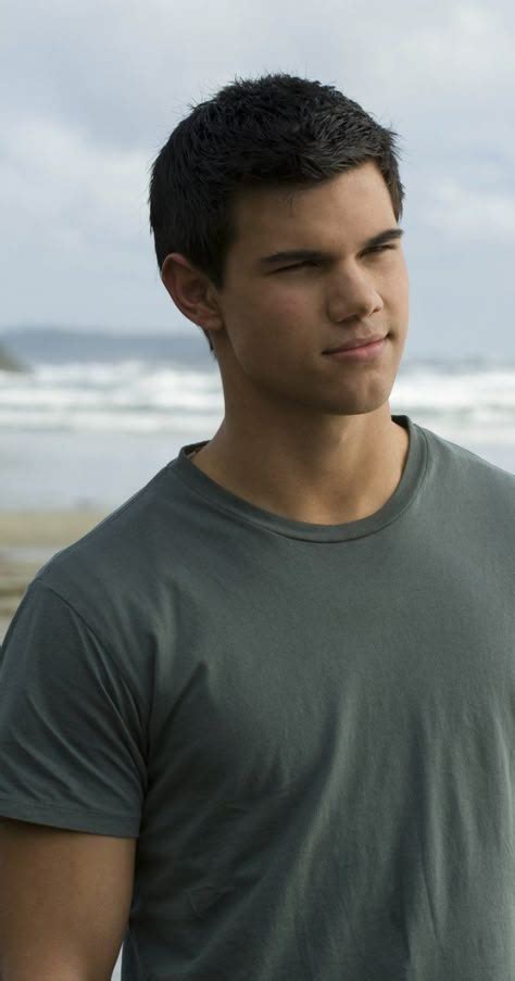 Pin On Taylor Daniel Lautner