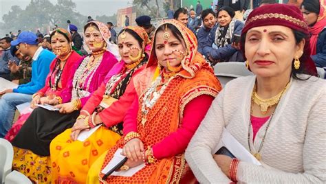 गणतंत्र दिवस कर्तव्य पथ पर पारम्परिक वेशभूषा में नजर आए प्रवासी