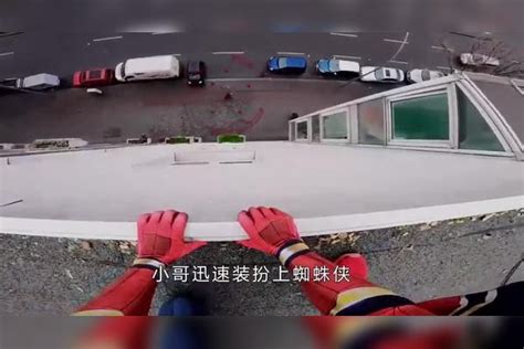 跑酷第一视角：当跑酷高手遇到恐怖小丑，全程太刺激了！小丑高手全程