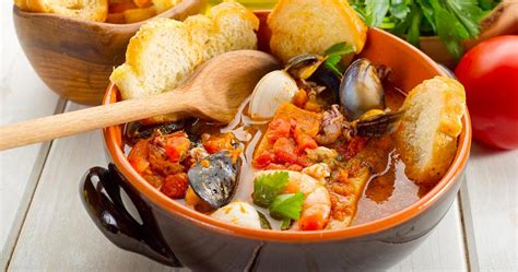 Un Secondo Piatto Tipico Toscano Caciucco Alla Livornese Bollicinevip