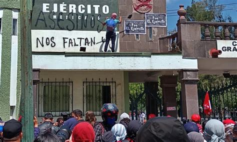 Caso Ayotzinapa Juez Federal Gira órdenes De Aprehensión Contra