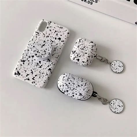 Other Accessories 에어팟프로물감패턴케이스 On Bunjang With Safe Global Shipping