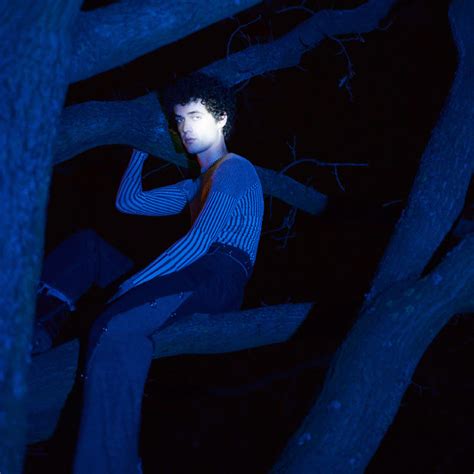 Luka Rajić Singlom „slobodan Pad Najavljuje Debitantski Album „deca Novog Milenijuma Sound