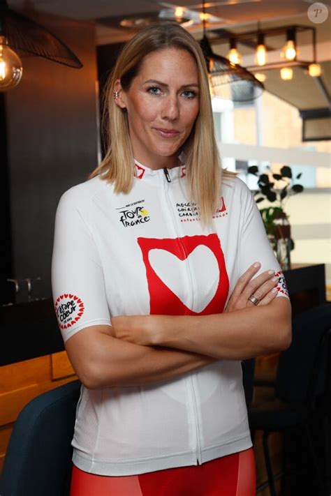 Sandy Héribert Mariée Ses 2 Sublimes Tenues Dévoilées La Journaliste