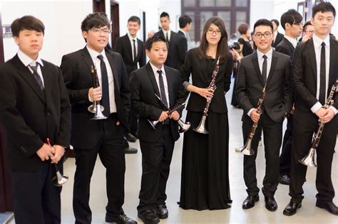 身為學渣，我把私立學店當醫學系念大二 大二這年我做了很多很多的嘗試，跨出還沒站穩的第一步。參加會議、回高中當指導老師、 By Bruce Pao Medium