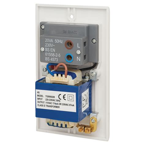 Deta 1 Gang Shaver Socket White 154483 Uk Shelving Ltd
