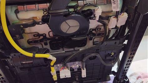 세차이야기 63편 기본세차로 맡기려는 연식있는차량들 상태 2015년식 쏘렌토 토탈스팀크리닝 시트탈거 까뒤집어서 보여드립니다스팀보이초량점세차위생관리기본세차로 착각하는