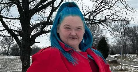 1000 Lb Sisters Amy Slaton Proudly Poses In Mini Skirt After
