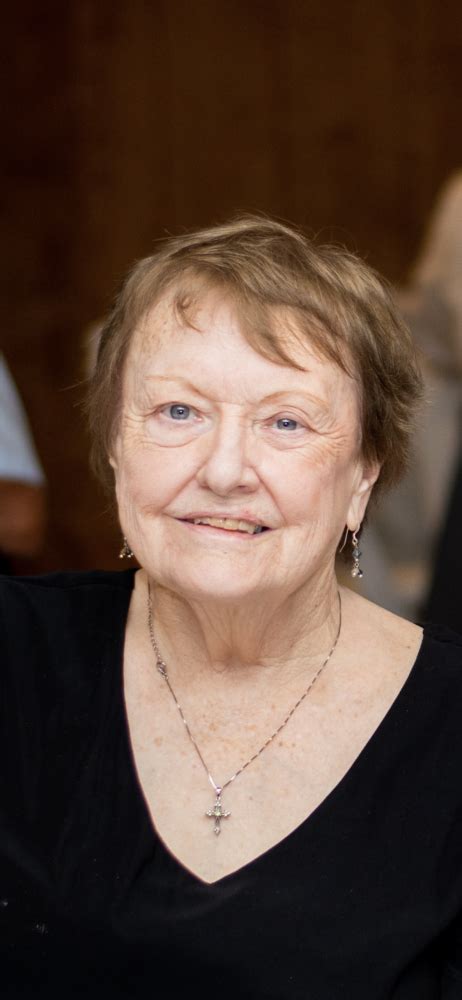 Rebecca Sues Instagram Twitter And Facebook On Idcrawl