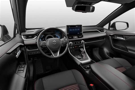 Toyota Rav4 的雙胞胎兄弟，suzuki 發表 Across 全新中型休旅！ 自由電子報汽車頻道