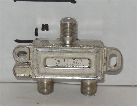 Commscope Model Sv 2g 5 1002mhz 2 Way Digital Splitter Splitters