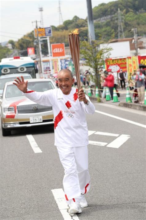 【写真】《右目失明していた》闘病生活送ったスーパーボランティアの尾畠春夫さん「大型一種の免許は更新できず」も「バイクは片目で毎日乗ってます」の