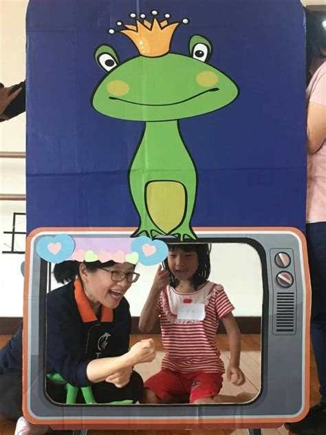 台灣手語翻譯協會 今天又是忙碌星期六，協會的親子手語故事屋、雲林手語列車、手遊彰化勘景在臺灣各處熱鬧進行。