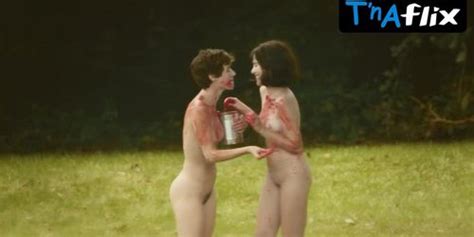 Sierra Olejniczak Breasts Bush Scene In The Pink Chateau