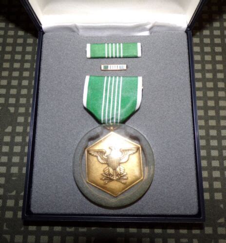 Original Us Army Commendation Medal Arcom 3 Pc Cased Set Lapel Ribbon