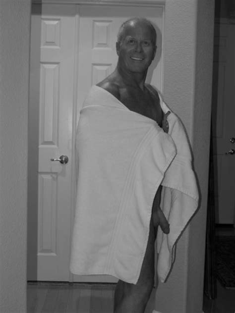 Thumbs Pro NSFW Naked Mature Men