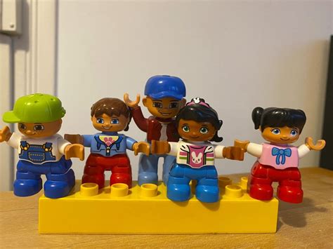 Lego Duplo 5 Figuren Kaufen Auf Ricardo