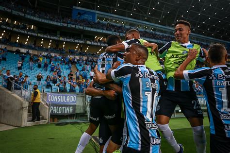 Grêmio vence o São Paulo e conquista três pontos importantes no Brasileirão
