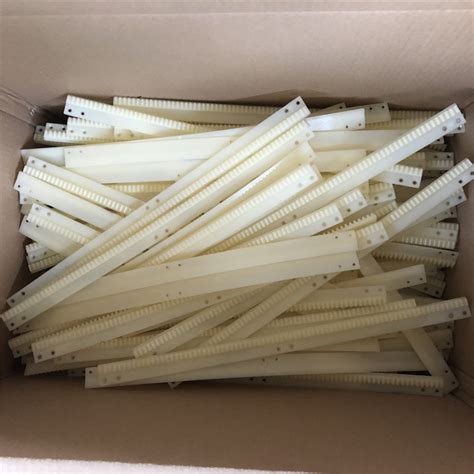 德州北森橡塑制品有限公司 链条导轨 聚乙烯链条导轨 尼龙制品聚乙烯制品聚丙烯制品工程塑料输送机械配件造纸机械的各种塑料配件橡胶制品聚胺脂制品等