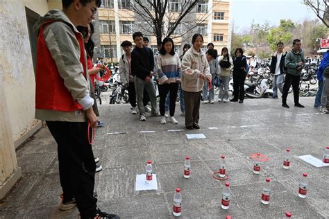 信自学院举办“春季游园”活动 昆明理工大学信息工程与自动化学院