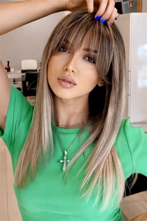 30 Trendy Fringe Haircuts And Hairstyles For Women To Try Your Classy Look