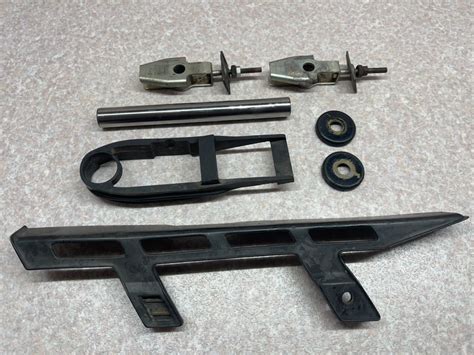 【やや傷や汚れあり】ホンダ Nsr50後期型で使用 純正 スイングアーム部品 スライダー Nsr80 Nsrmini Nsrミニ Hrc